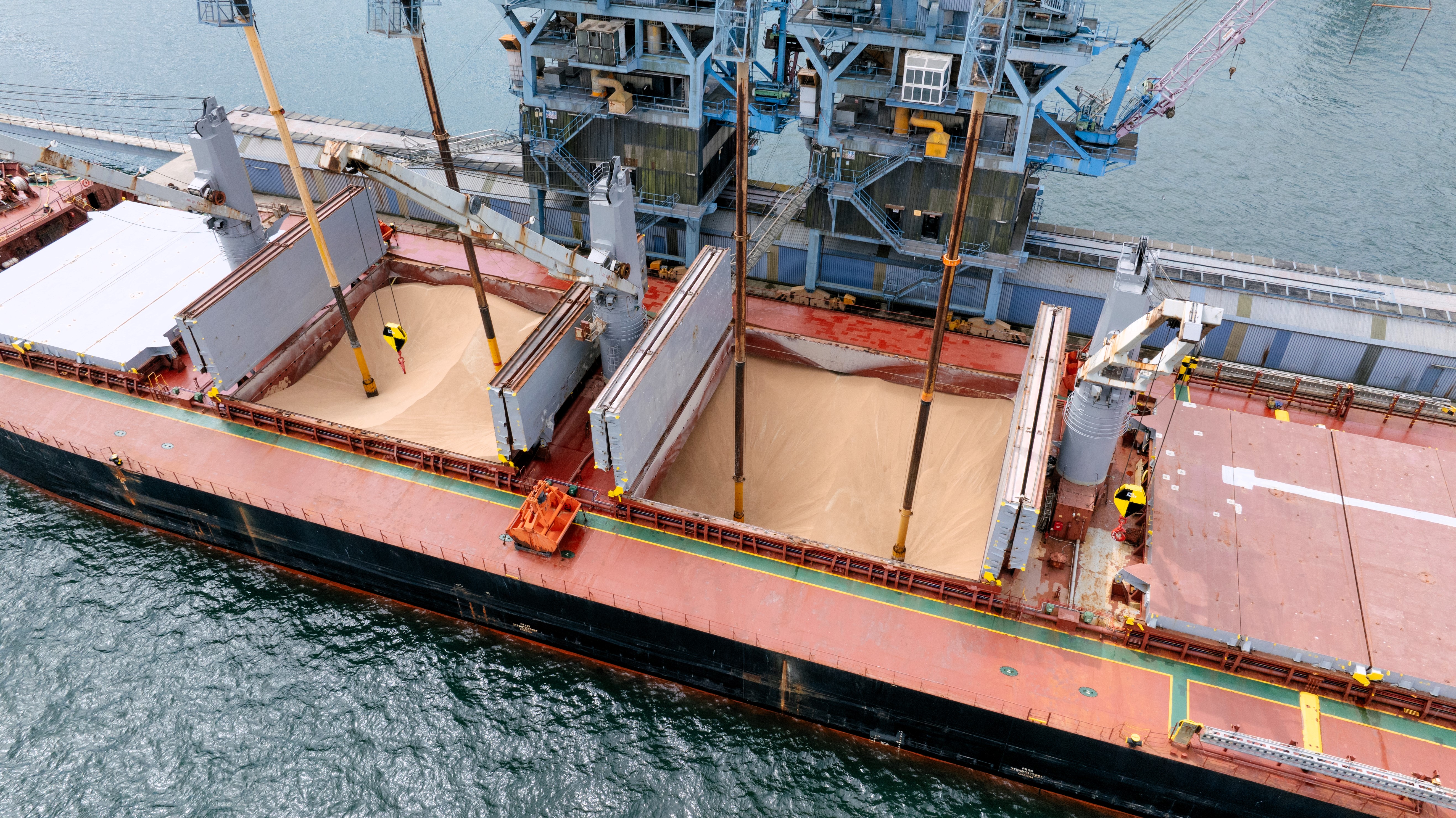 Operação Recorde no Terminal da Trafaria - Porto de Lisboa